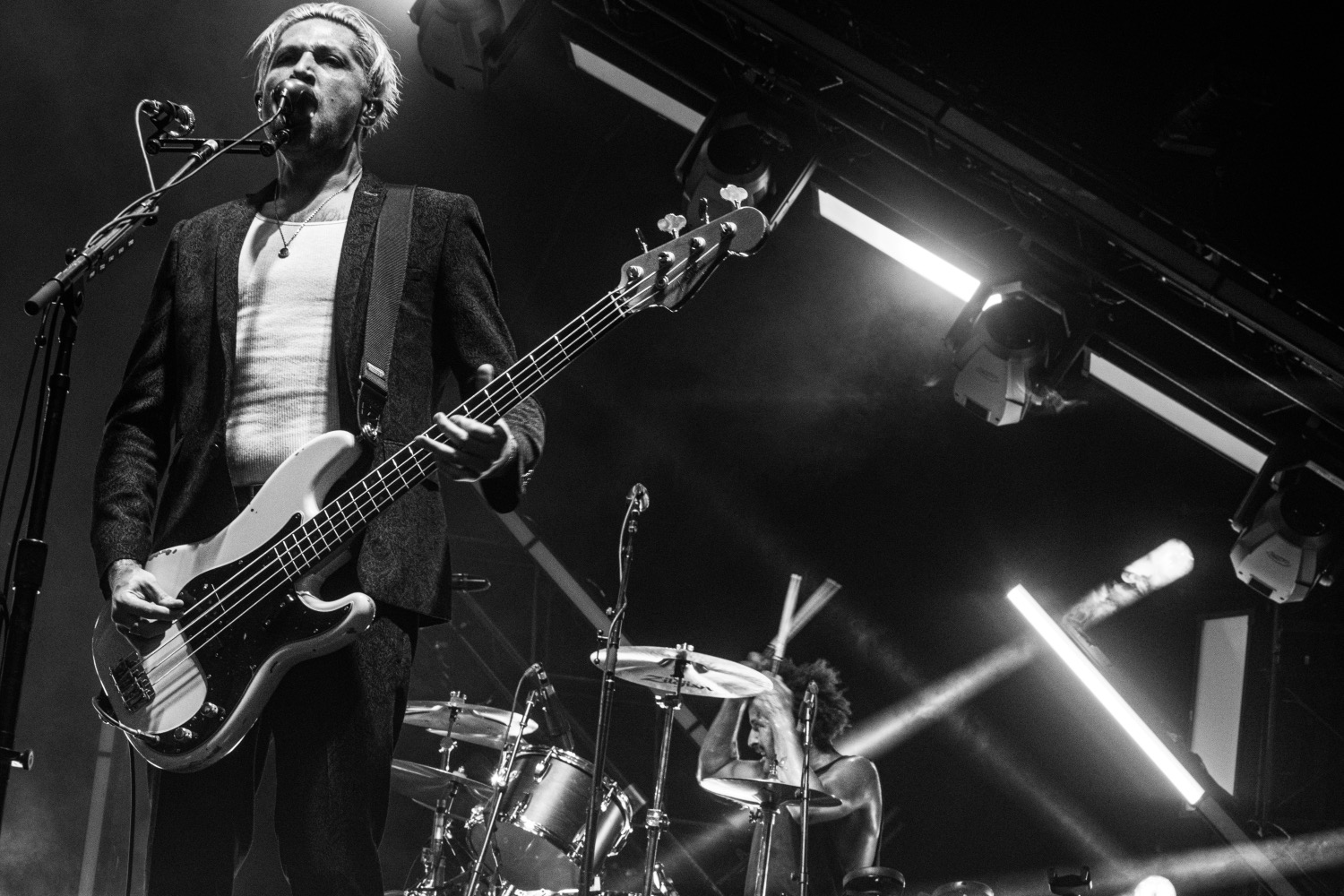 Queens of the Stone Age – The Creative Works of Jonny Leather